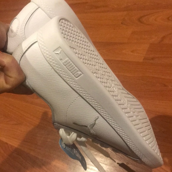 Puma | Shoes | Unisex Puma White Sneakers | Poshmark